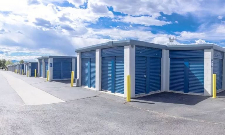 How Self-Storage Can Help Reduce Business Overheads - TlwaStoria