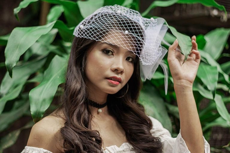 How To Style Head Accessories With Different Outfits Tlwastoria