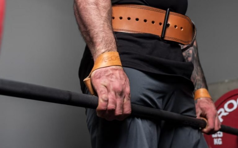Lifting Straps Vs Wrist Wraps: Key Differences - TlwaStoria